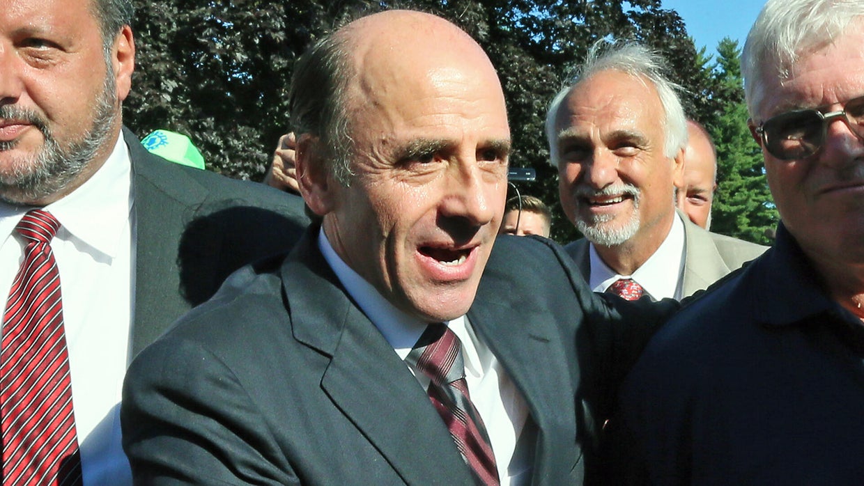 Market Basket CEO Arthur T. Demoulas suspended. He calls it a "hostile ...