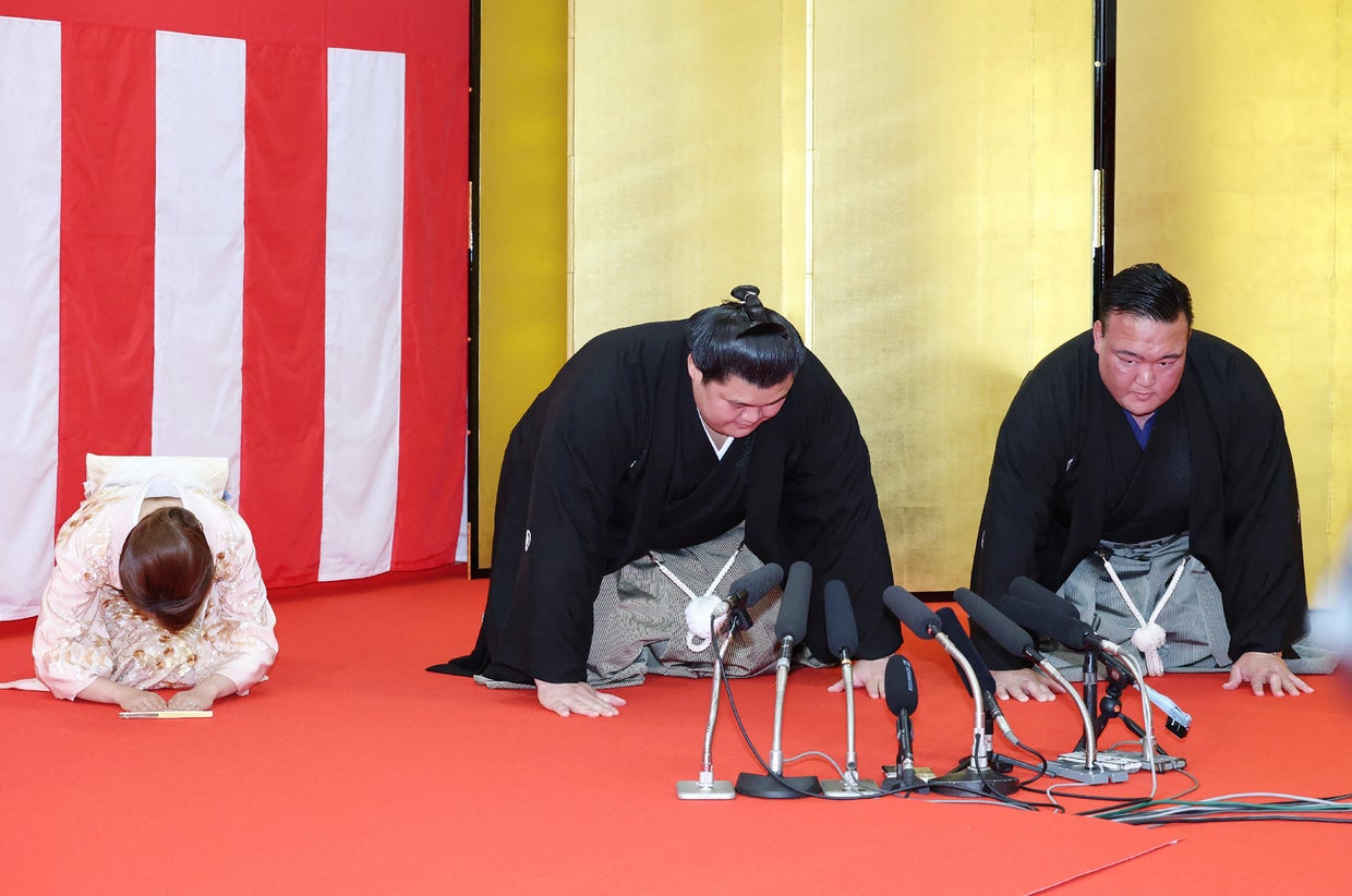 Sumo wrestling gets its first Japanese grand champion in 7 years as 24 ...
