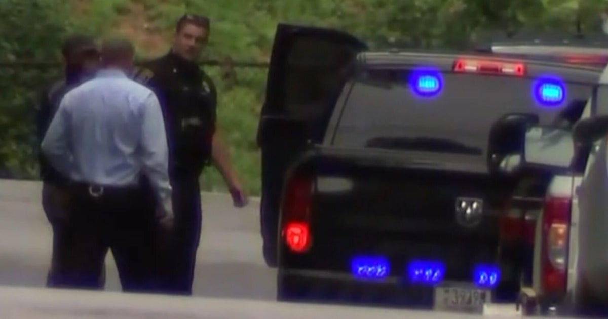 Inmate recaptured after escape in Philadelphia - CBS News