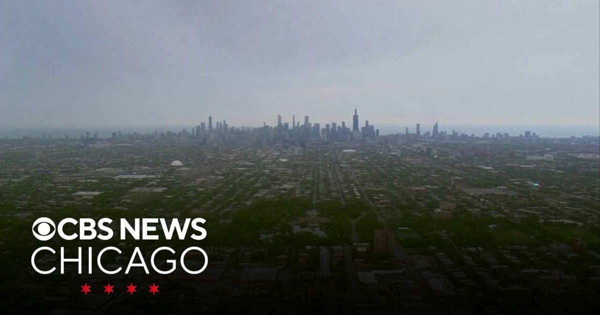 Wildfire smoke from Canada moves into Chicago, raising air quality ...