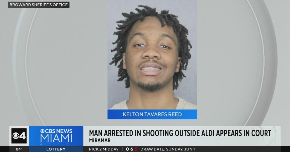 Man arrested in shooting outside Miramar Aldi appears in court - CBS Miami