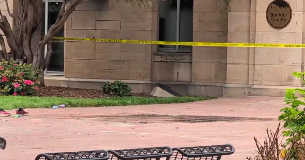 Boulder, Colorado attack: FBI and police hold news conference - CBS ...