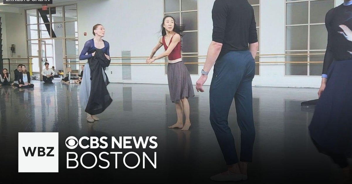 Why barefoot dancing is so important to Boston Ballet's "Roméo et ...