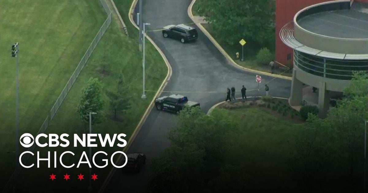 13-year-old boy in custody after 15-year-old shot in Matteson - CBS Chicago