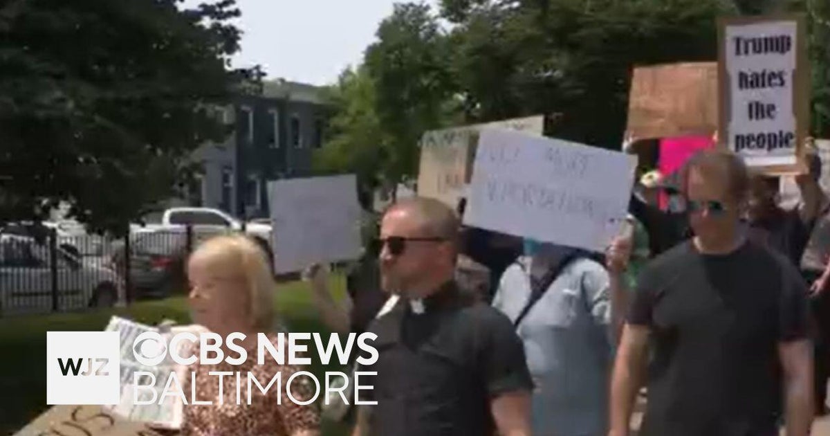 Baltimore immigration advocates protest ICE enforcement crackdown - CBS ...