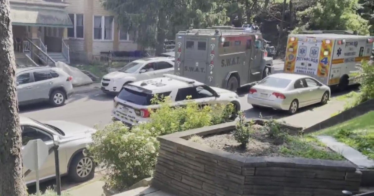 Attack on postal worker leads to SWAT standoff in Pittsburgh - CBS ...