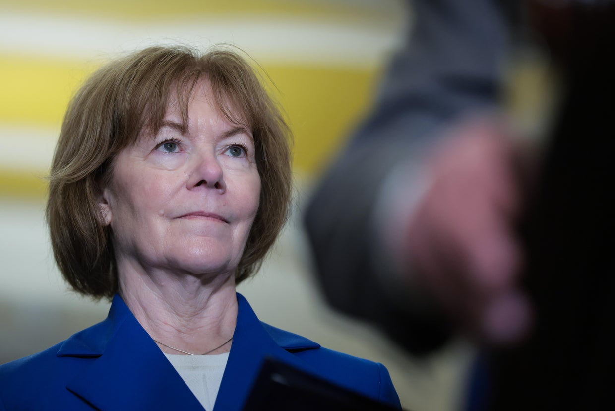 Sen. Tina Smith confronts Sen. Mike Lee over "cruel" post on Minnesota ...