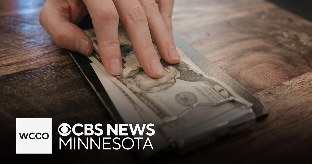 Over 60% of Americans have at least one negative view on tipping - CBS ...
