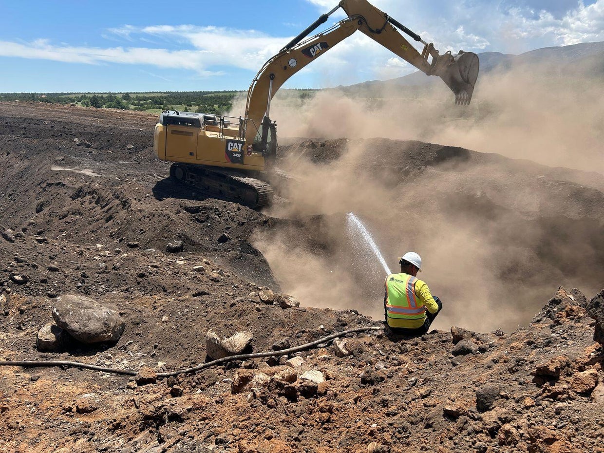Crews encounter 300-degree temperature in burning remnants of Colorado coal mines - CBS Colorado