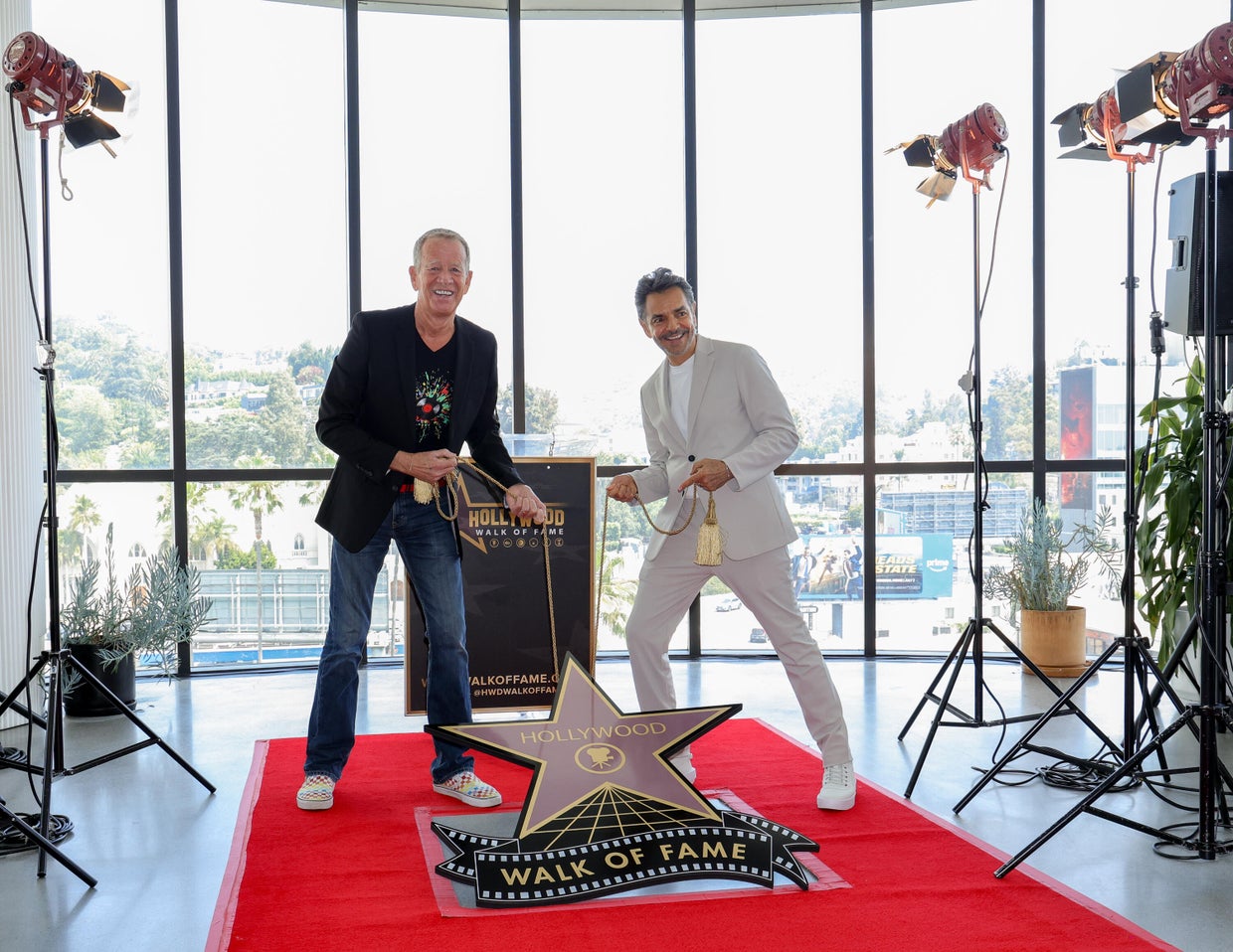 Miley Cyrus and Shaq among the 2026 Hollywood Walk of Fame class - CBS ...