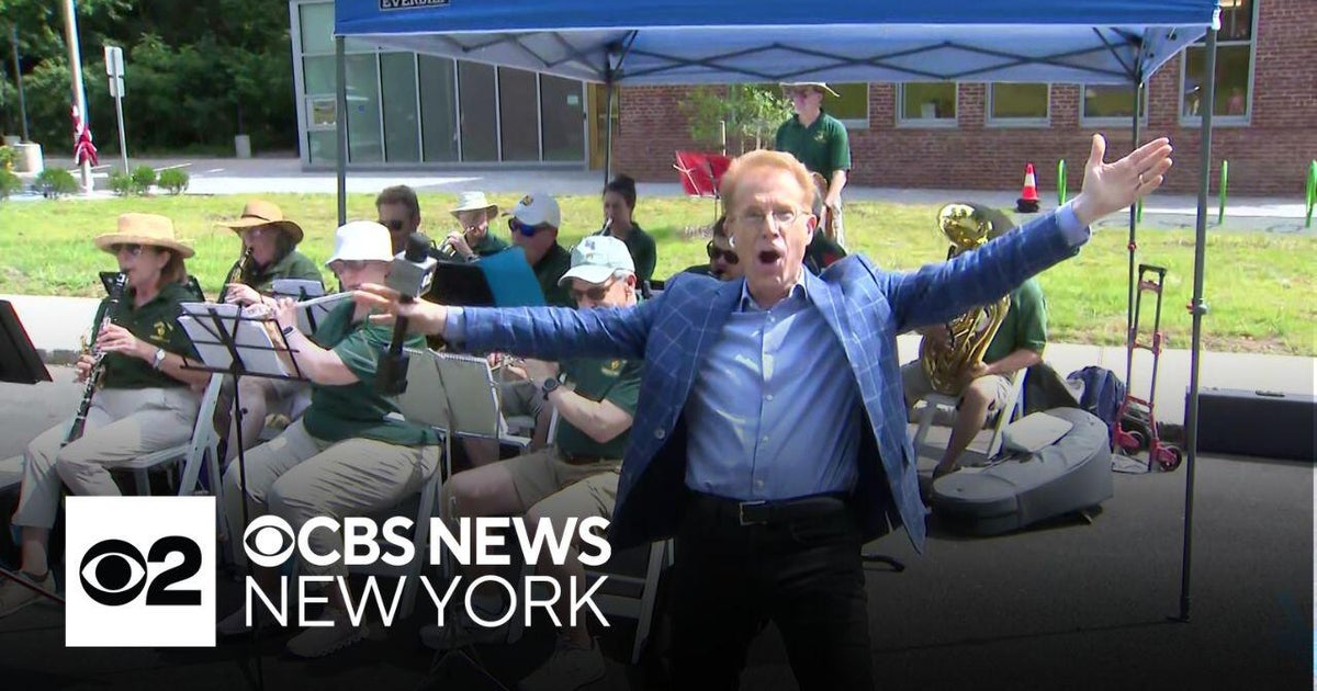 John Elliott at Maplewood Memorial Library - CBS New York