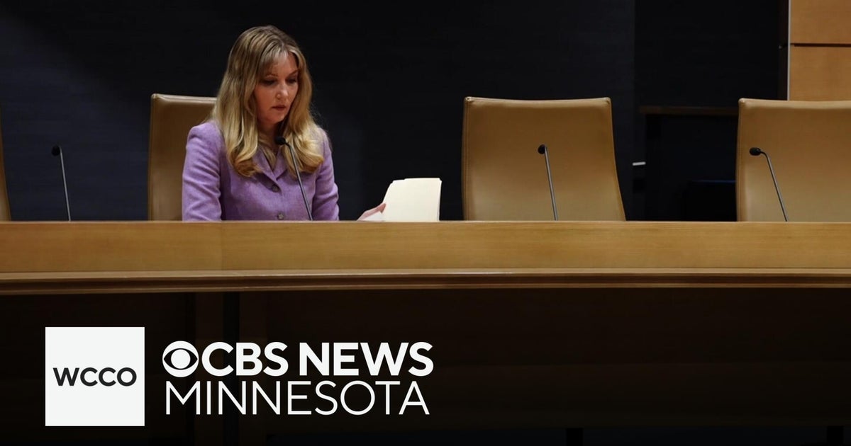 What you need to know as Sen. Nicole Mitchell's trial begins - CBS ...