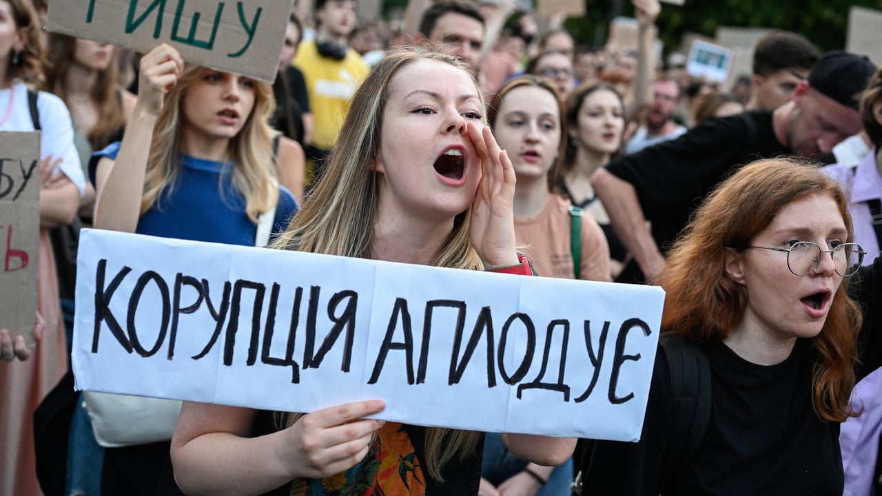 Corruption news - Today’s latest updates - CBS News