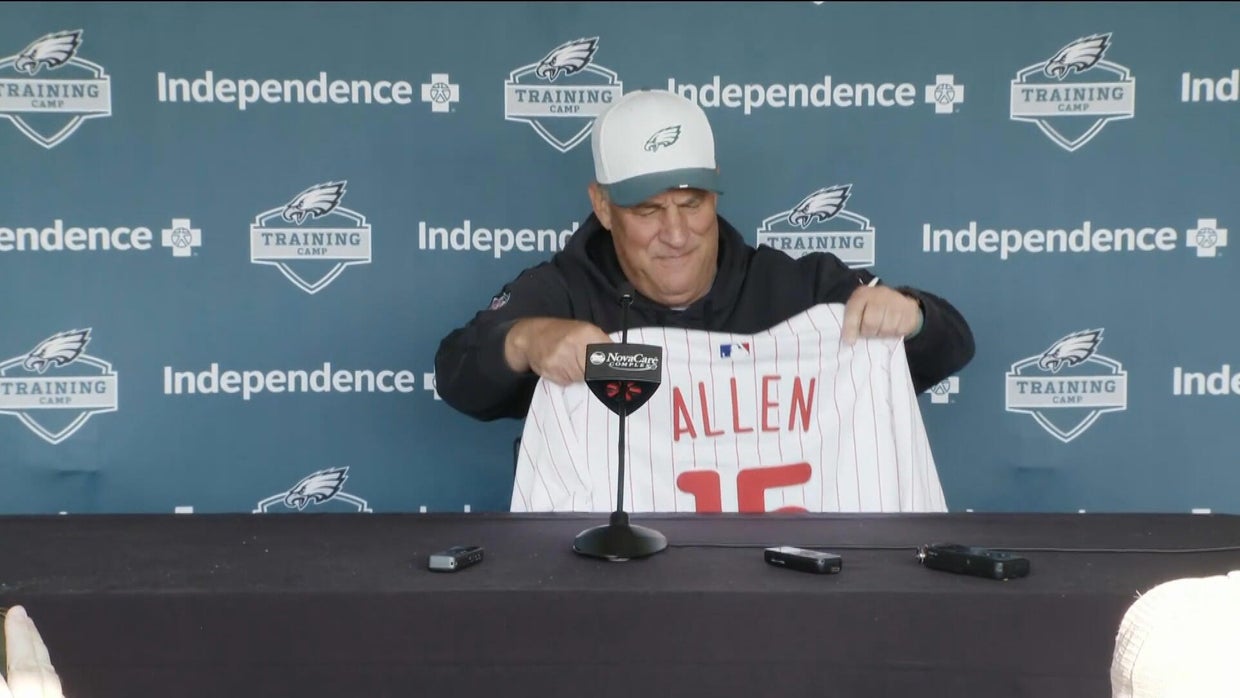 Eagles DC Vic Fangio honors his favorite Phillie and Hall of Famer Dick ...