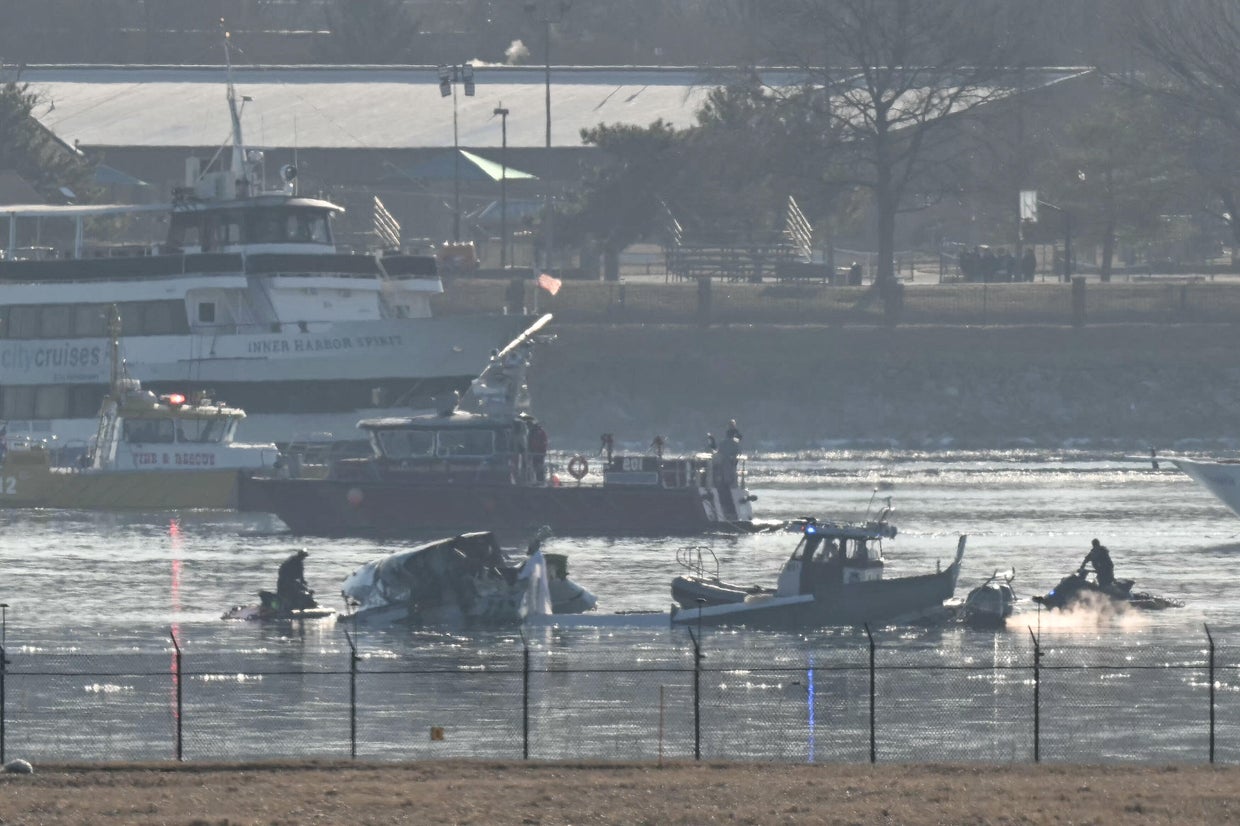 NTSB hearing probes causes of deadly D.C. midair collision: "67 people ...
