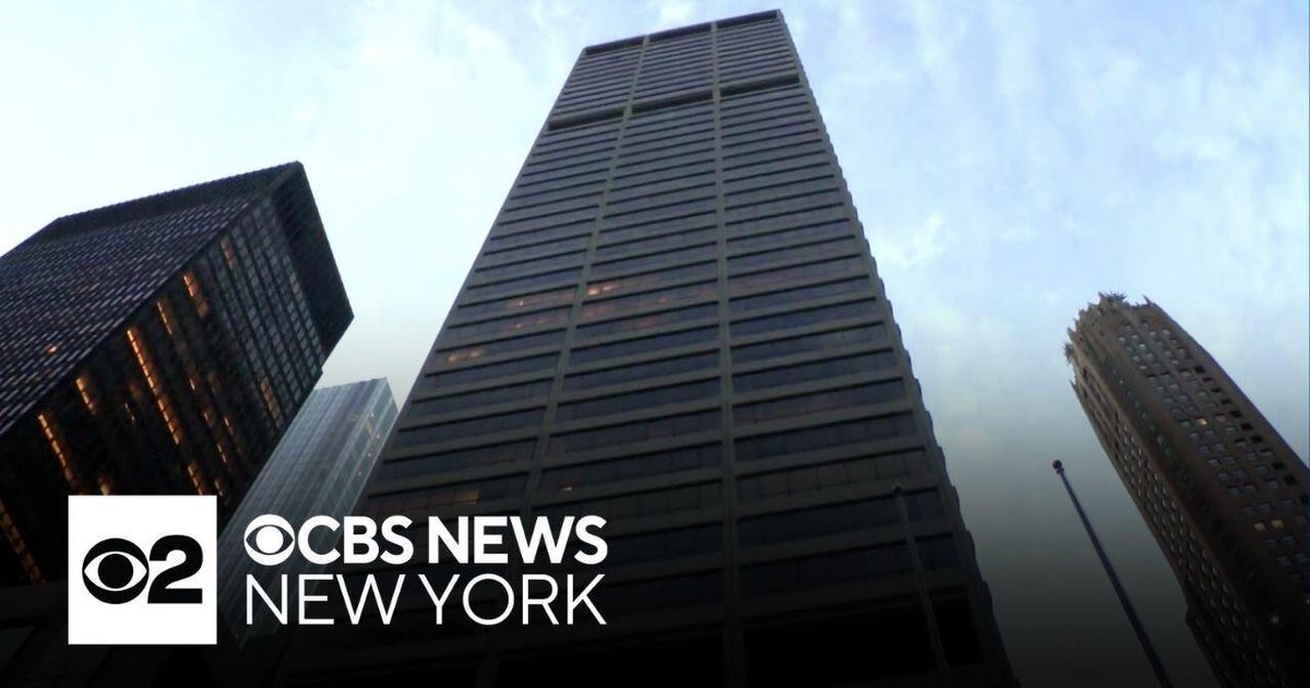 Manhattan office shooting survivor says gunman was face to face with ...