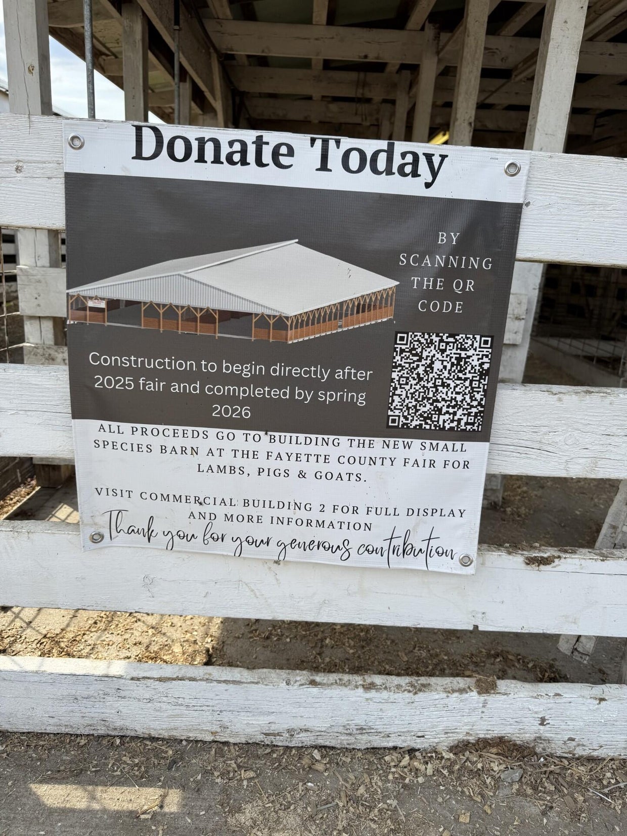 9-year-old at Fayette County Fair donates proceeds from selling her pig ...