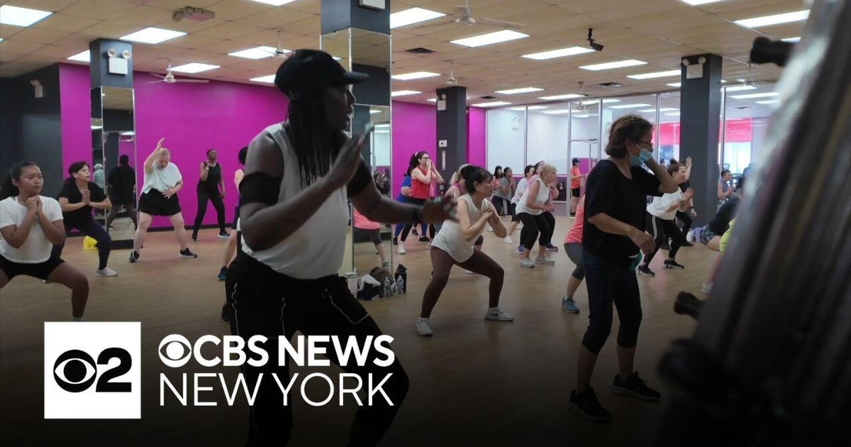 One last Lucille Roberts gym still going strong in Queens - CBS New York