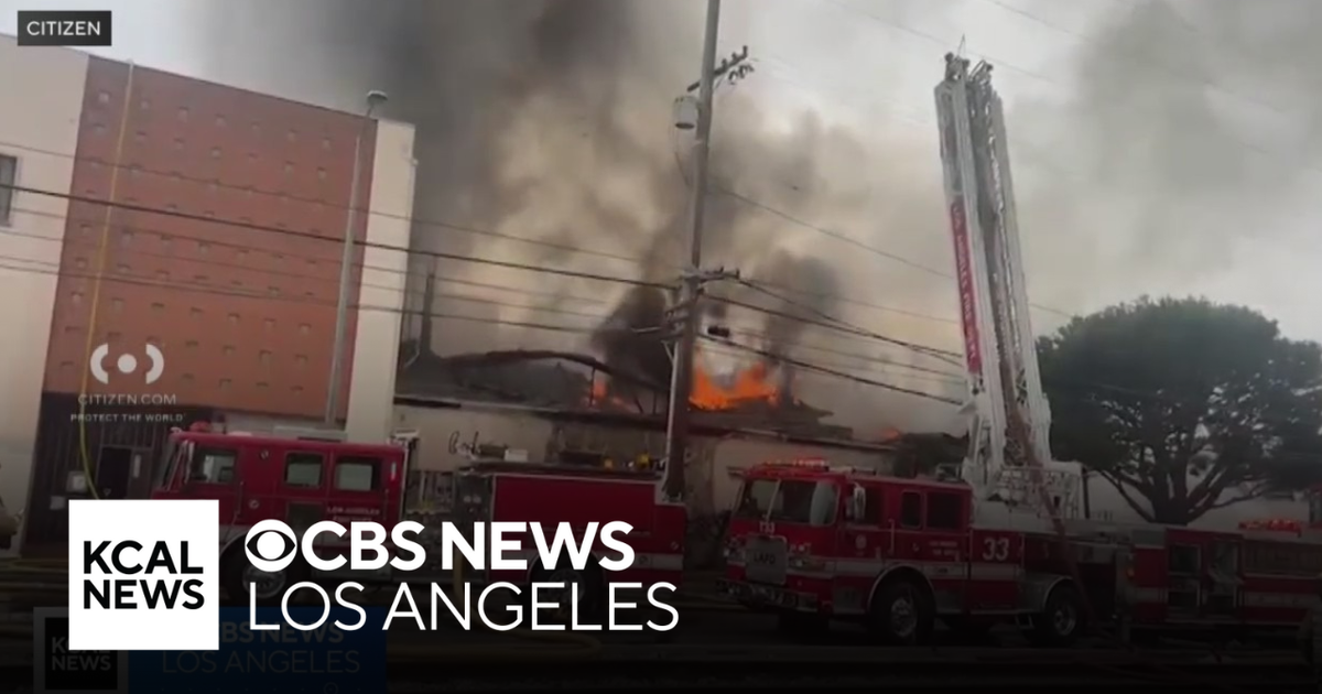 Battery storage facility catches fire in South Los Angeles - CBS Los ...