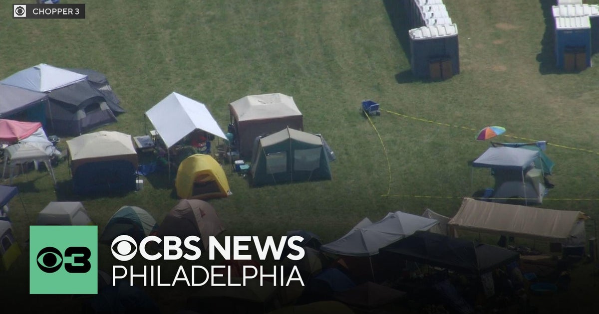 Tents, blankets line fields at Montco's Old Pool Farm for Philly Folk ...