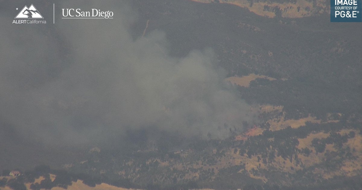Sky Fire evacuation in Lake County lifted - CBS San Francisco