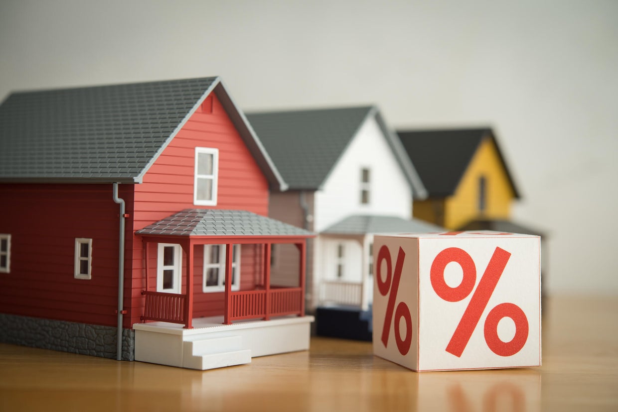 What's the mortgage interest rate forecast for fall 2025? - CBS News