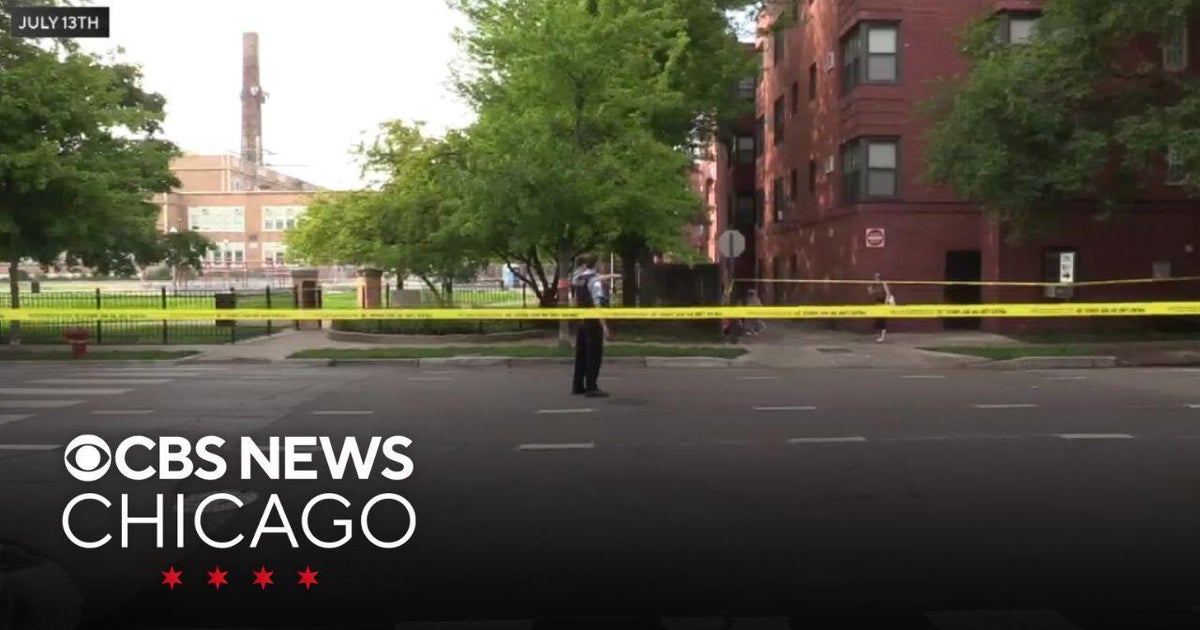 Teen charged in West Ridge robbery and shooting - CBS Chicago