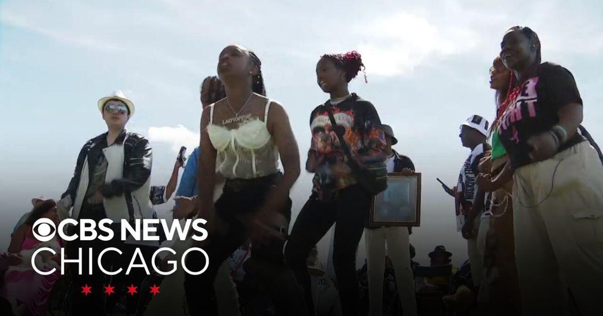Gary hosts Jackson 5 block party on Michael Jackson's birthday - CBS ...