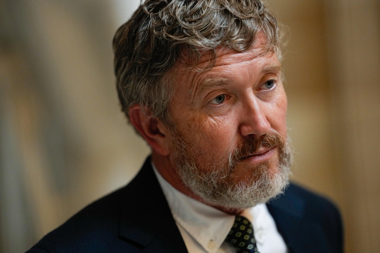 GOP Rep. Thomas Massie files discharge petition to force House vote on ...