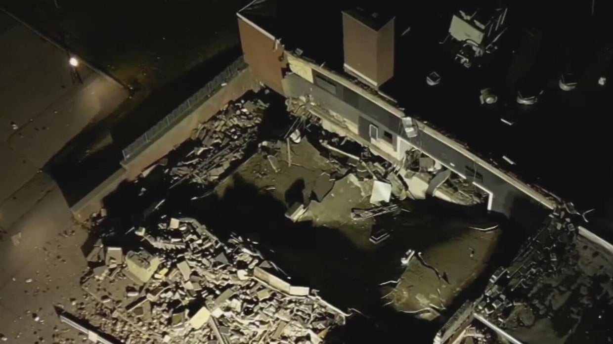 Explosion significantly damages Ellwood City building - CBS Pittsburgh