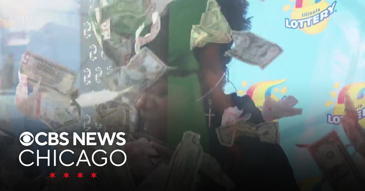 Illinois Lottery holds free Powerball ticket grab in Chicago's Hyde ...