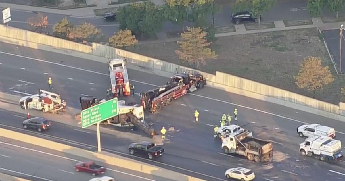 Fallen construction equipment disrupts Wednesday morning commute on ...