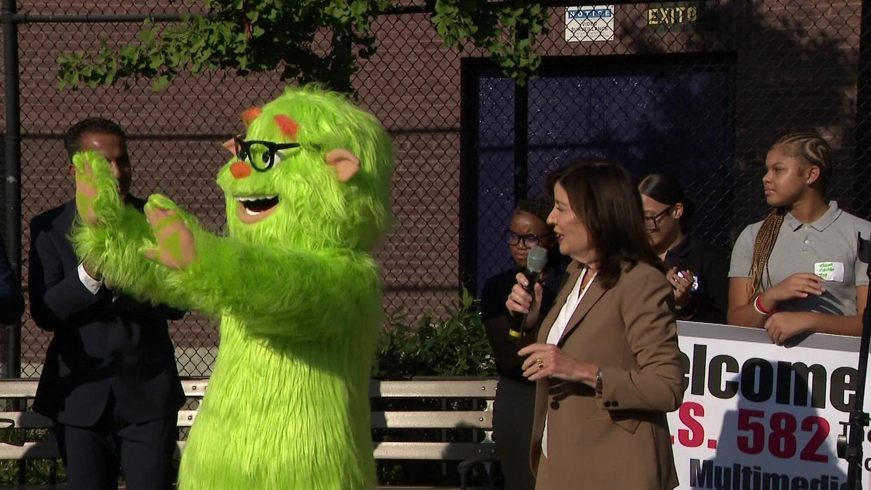 Meet Frankie Focus, New York's new school cellphone ban mascot - CBS ...