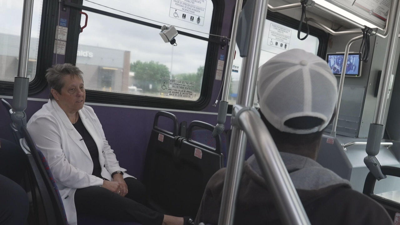 Mark Strassmann - CBS News