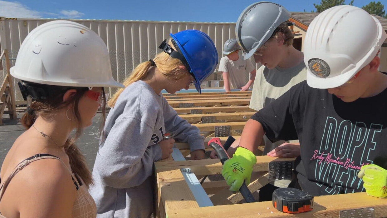 Colorado high school students build homes for Habitat for Humanity ...