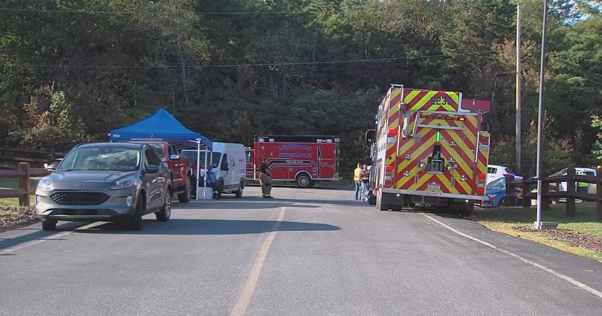 Helicopter crash in Pennsylvania leaves 2 people dead, officials say ...