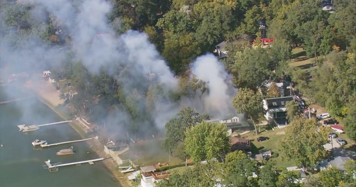 Man charged with arson in Round Lake, Illinois house fire - CBS Chicago