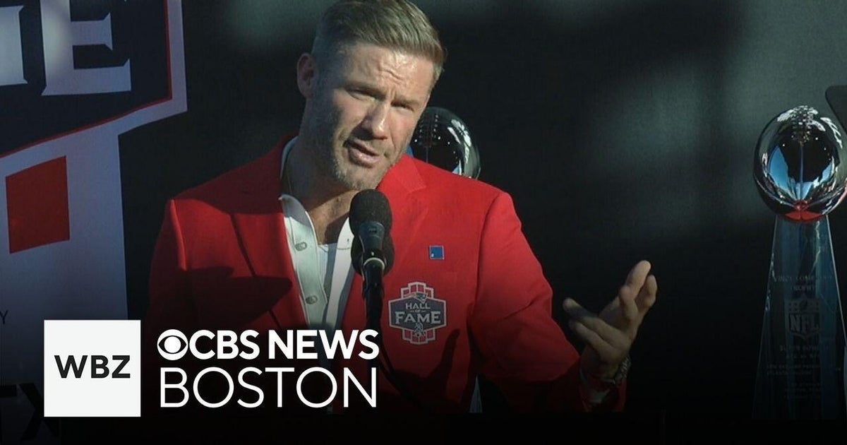 Julian Edelman Praises Bill Belichick During Patriots Hall Of Fame