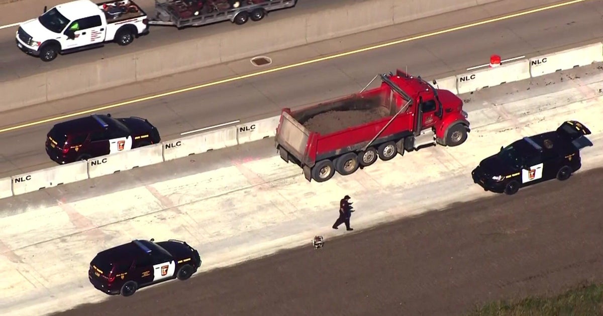 1 dead after dump truck hits contractor in Maple Grove construction ...