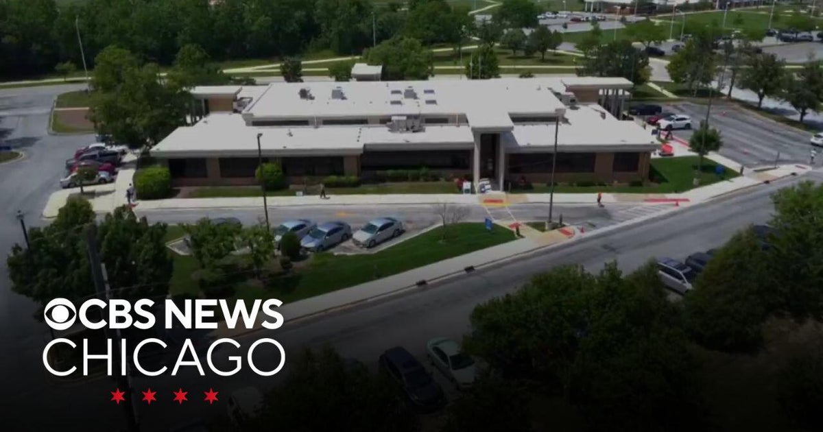 New temporary Illinois DMV location opens in Orland Park - CBS Chicago