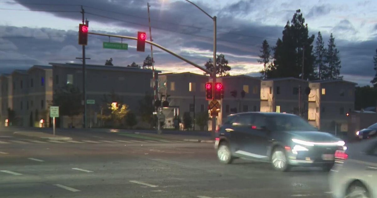 San Jose installing red light cameras in attempt to reduce traffic ...