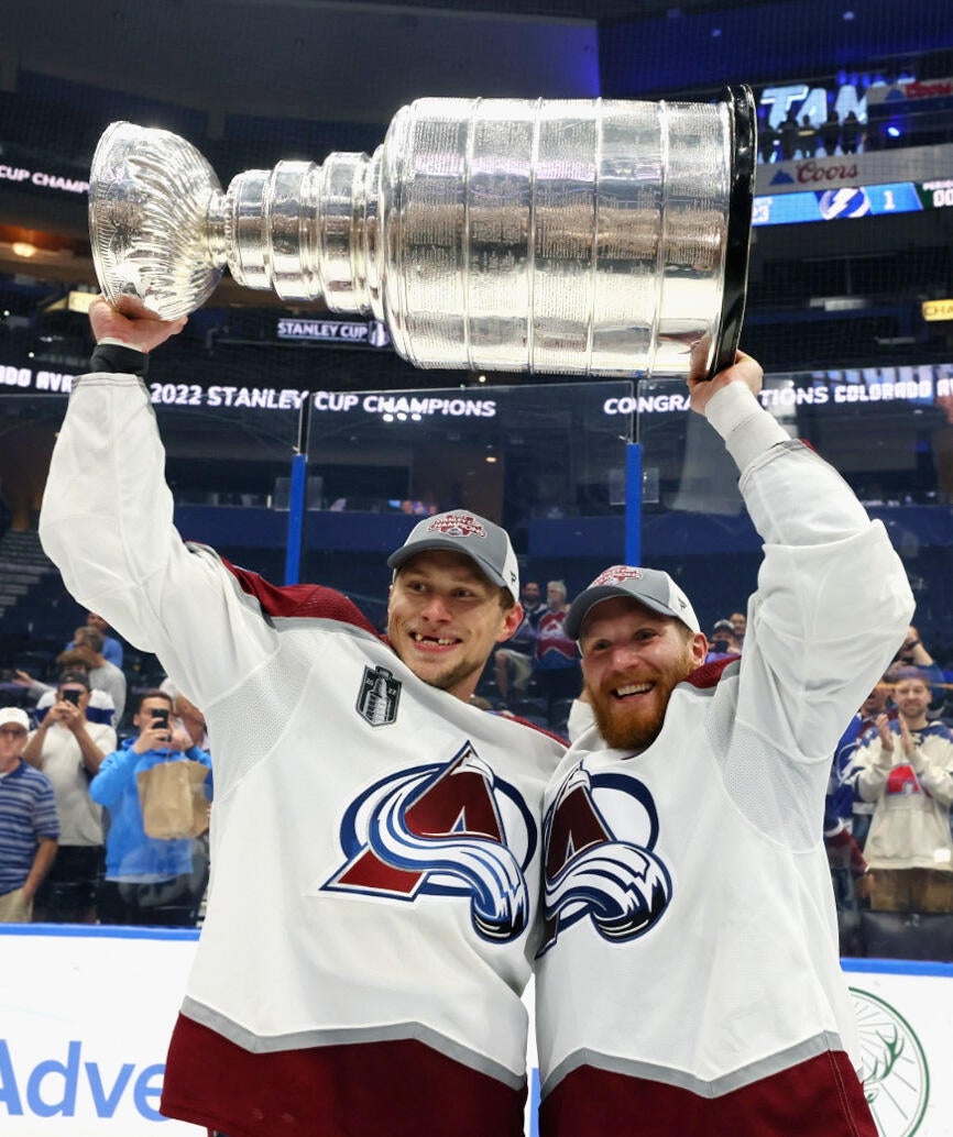 Defenseman Erik Johnson retires from professional hockey, won Stanley ...