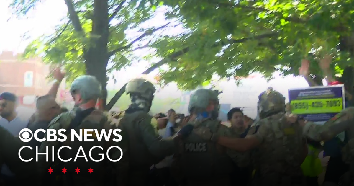 Protest erupts after woman shot by ICE agent during confrontation in ...