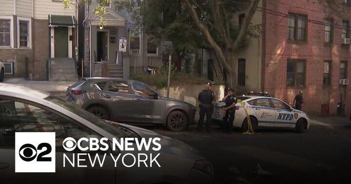 3 people shot inside Bronx apartment building, NYPD says - CBS New York