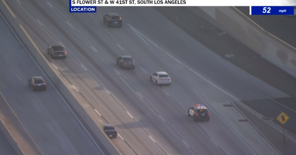 LAPD officers arrest 2 after lengthy pursuit of assault with deadly ...