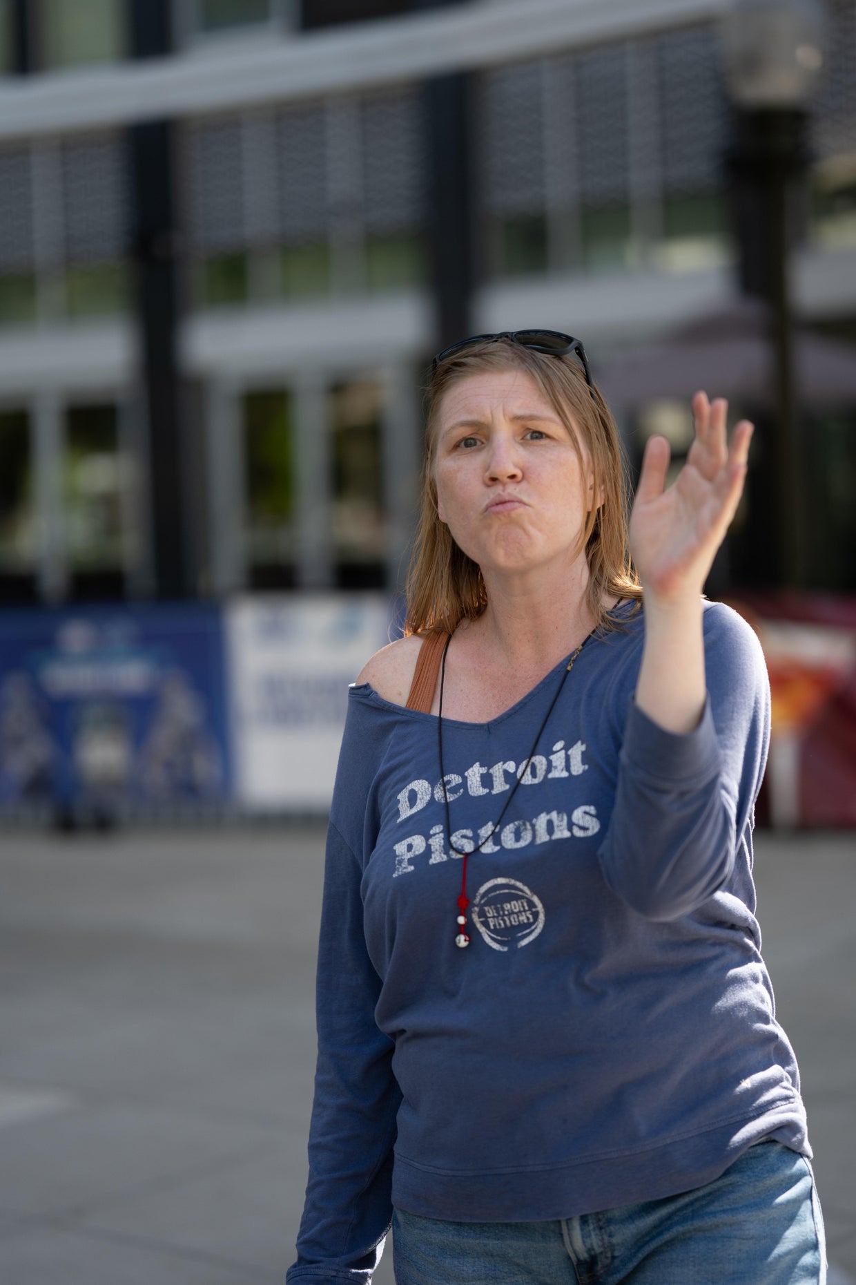 Detroit police searching for woman accused of assaulting 2 women ...