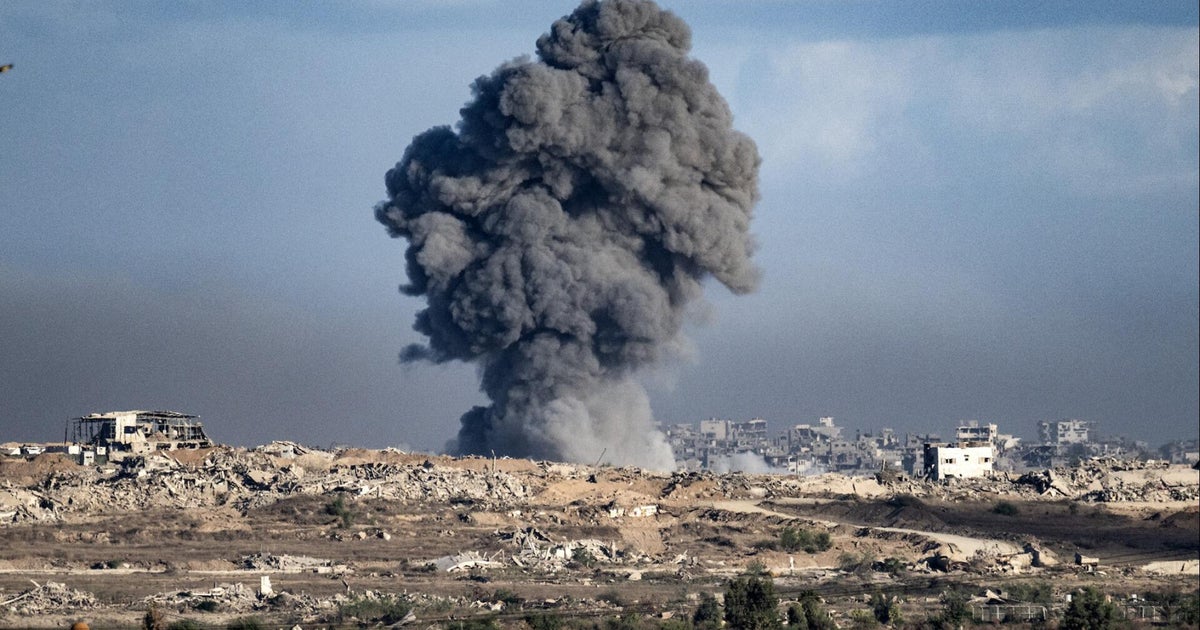 Israel and Hamas agree to first phase of peace plan, Trump says - CBS News