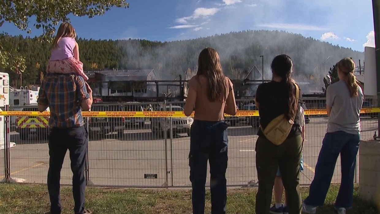 Nederland community comes together after Colorado shopping center fire ...
