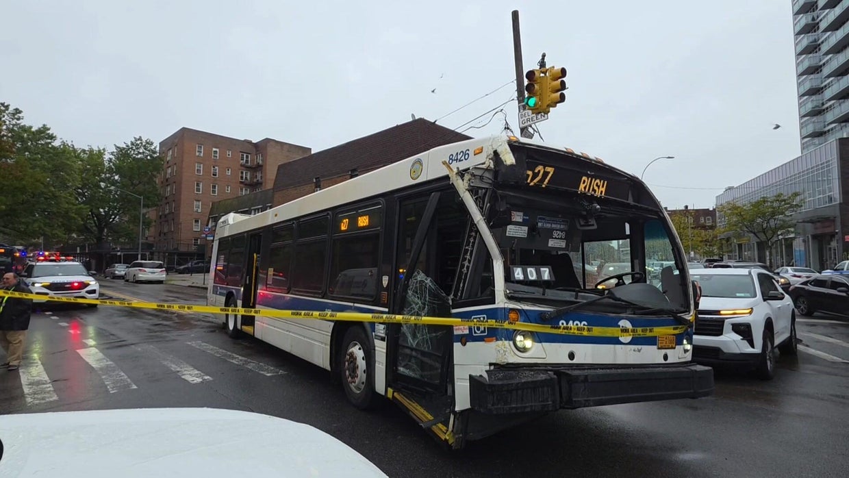 2 MTA buses crash in Flushing, Queens, 19 injured - CBS New York
