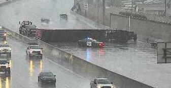 Anaheim 91 Freeway westbound lanes blocked by overturned big rig - CBS ...